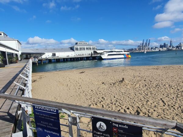 Herald Island Path on the North Shore in Auckland by Freewalks.nz