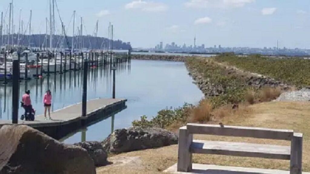 West Harbour Loop - Freewalks.nz