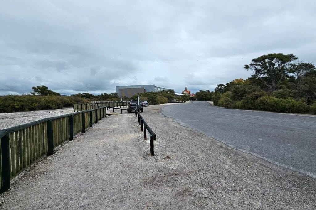 Rotorua Lakefront & Sulphur Point Loop Walk - Freewalks.nz