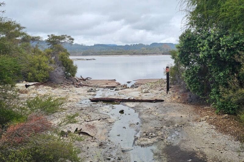 Rotorua Lakefront & Sulphur Point Loop Walk - Freewalks.nz